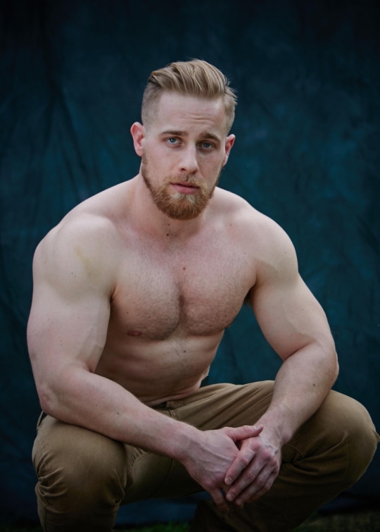 Straight Handsome Strong Shirtless Blond Bearded Guy
