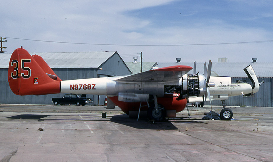 FDRA - Fuerza Aérea: Avión de reconocimiento: Northrop F-15 Reporter