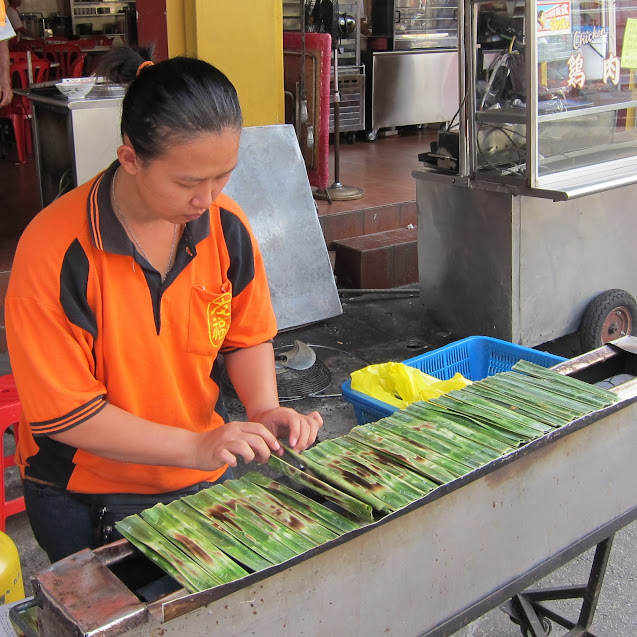 Muar Glutton Street Food Stalls, Johor 麻坡贪吃街 |Tony Johor Kaki Travels ...