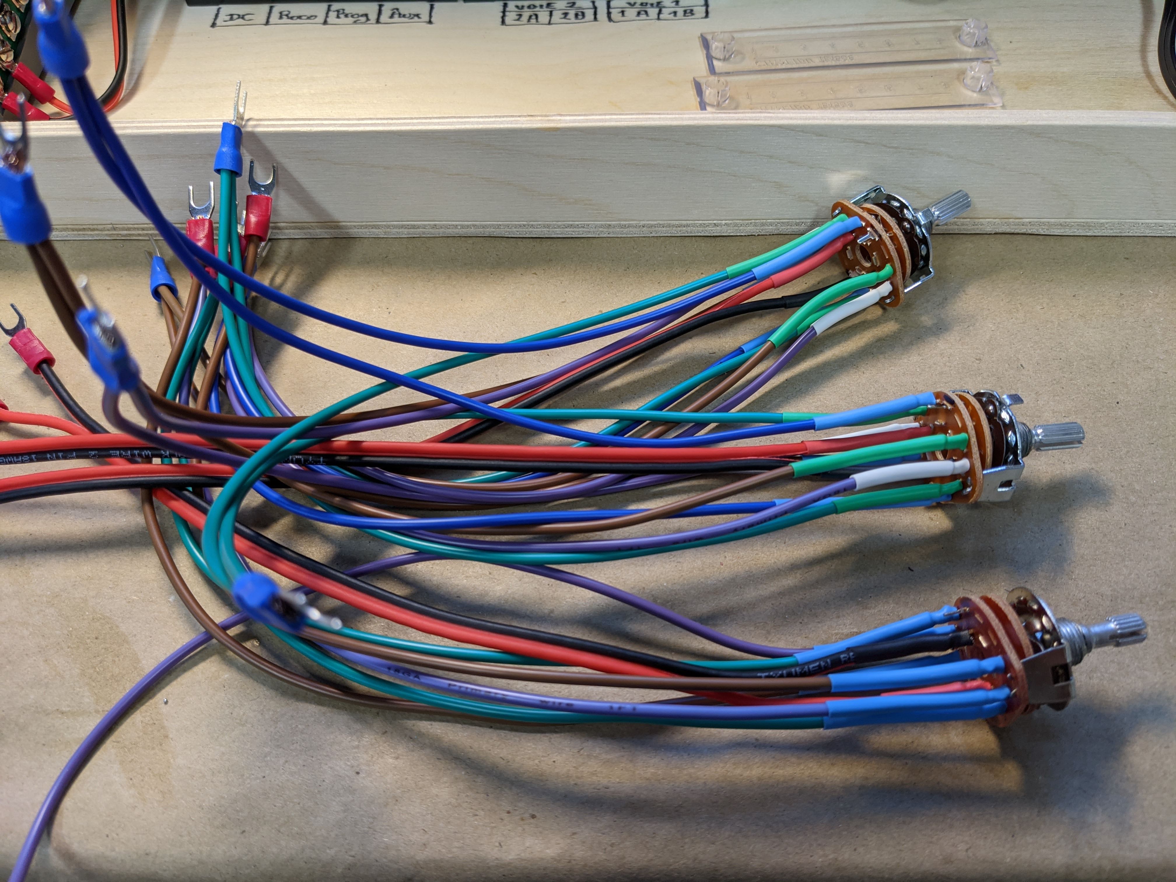La Gare d'Ascq: Custom test bench - part 3: Wiring