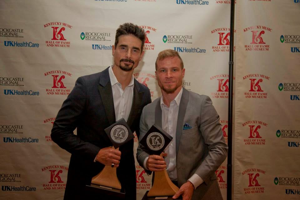 Radio-bsb: Mas Fotos: Brian & Kevin en KMHOF