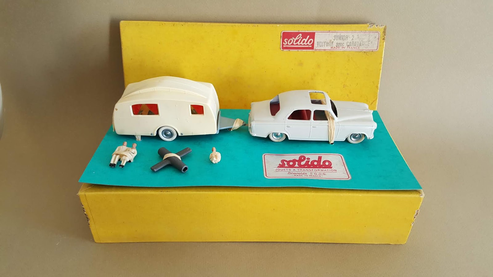 AU JOUET PARISIEN: Solido Junior Démontable Coffret Junior 2 Peugeot ...