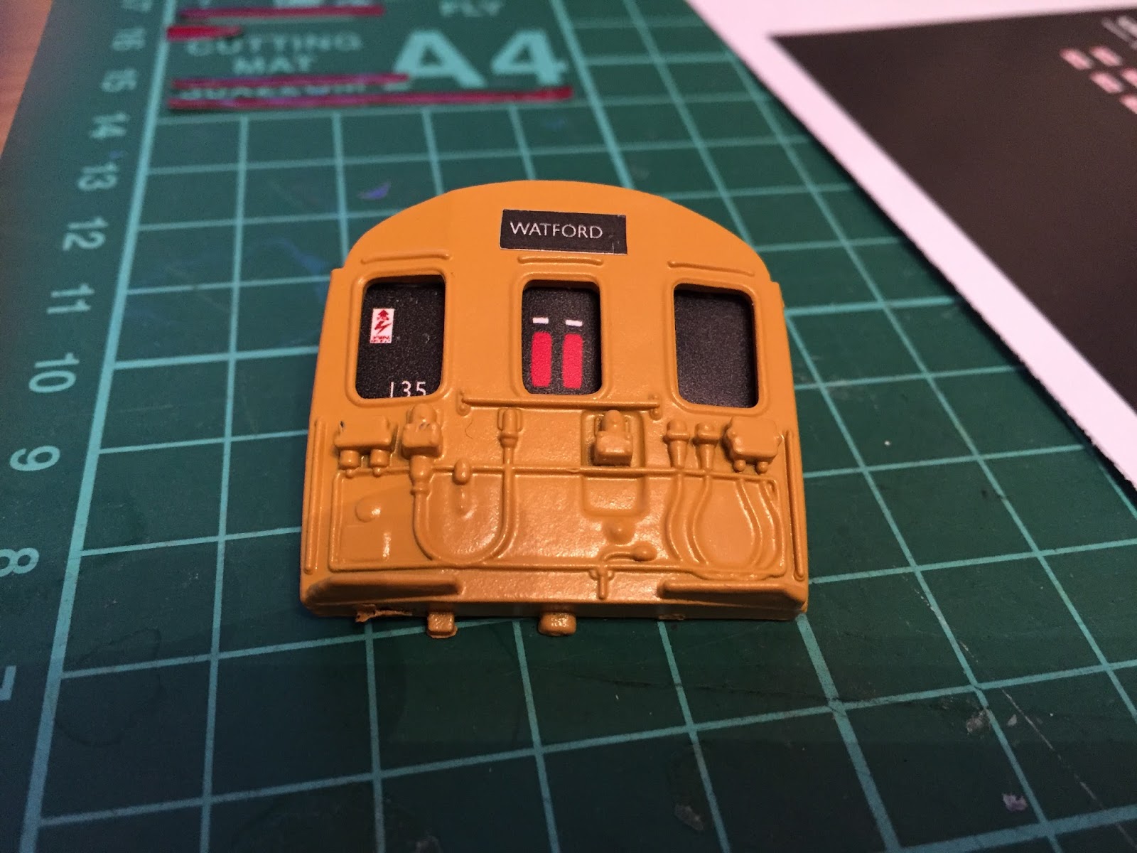 Hornby Dublo 3 Rail: Another blue EMU - continued