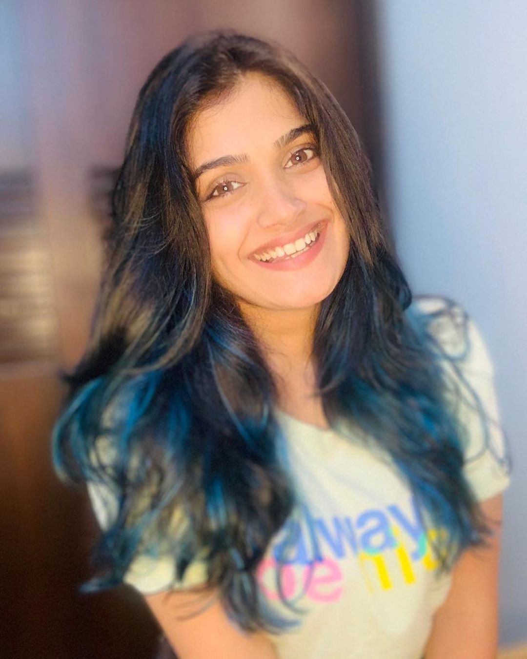 Movies Picture: Indian actress - Isha Keskar Photos