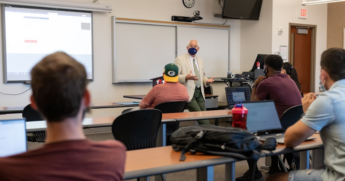 UIS News: UIS to offer 28 accelerated courses starting March 15 to help ...