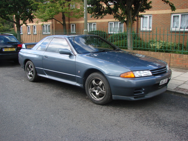 Nissan Skyline GT-R s in the USA Blog: BL0 R32 GT-R Greyish Blue Pearl ...