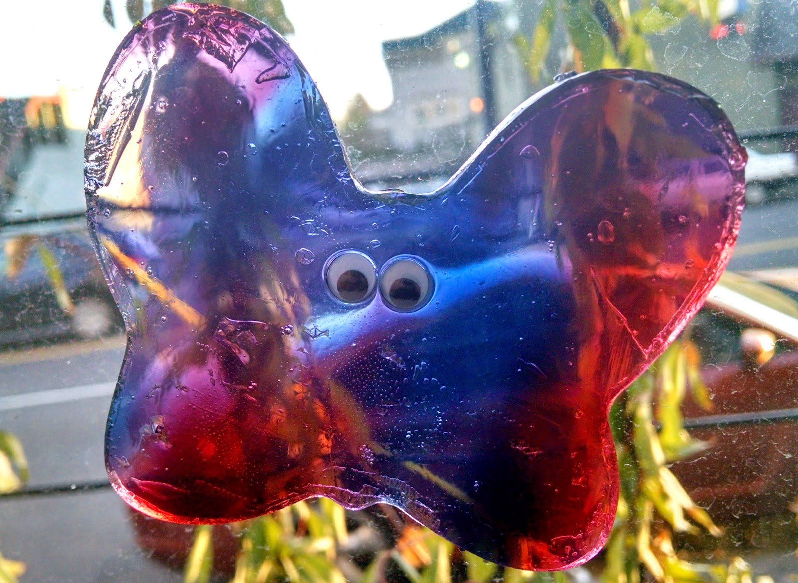 DIY Taste-Safe Window Gel Clings - The Science Kiddo