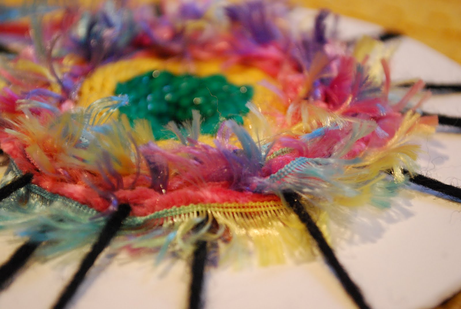Make It... a Wonderful Life: CD Weaving Tutorial