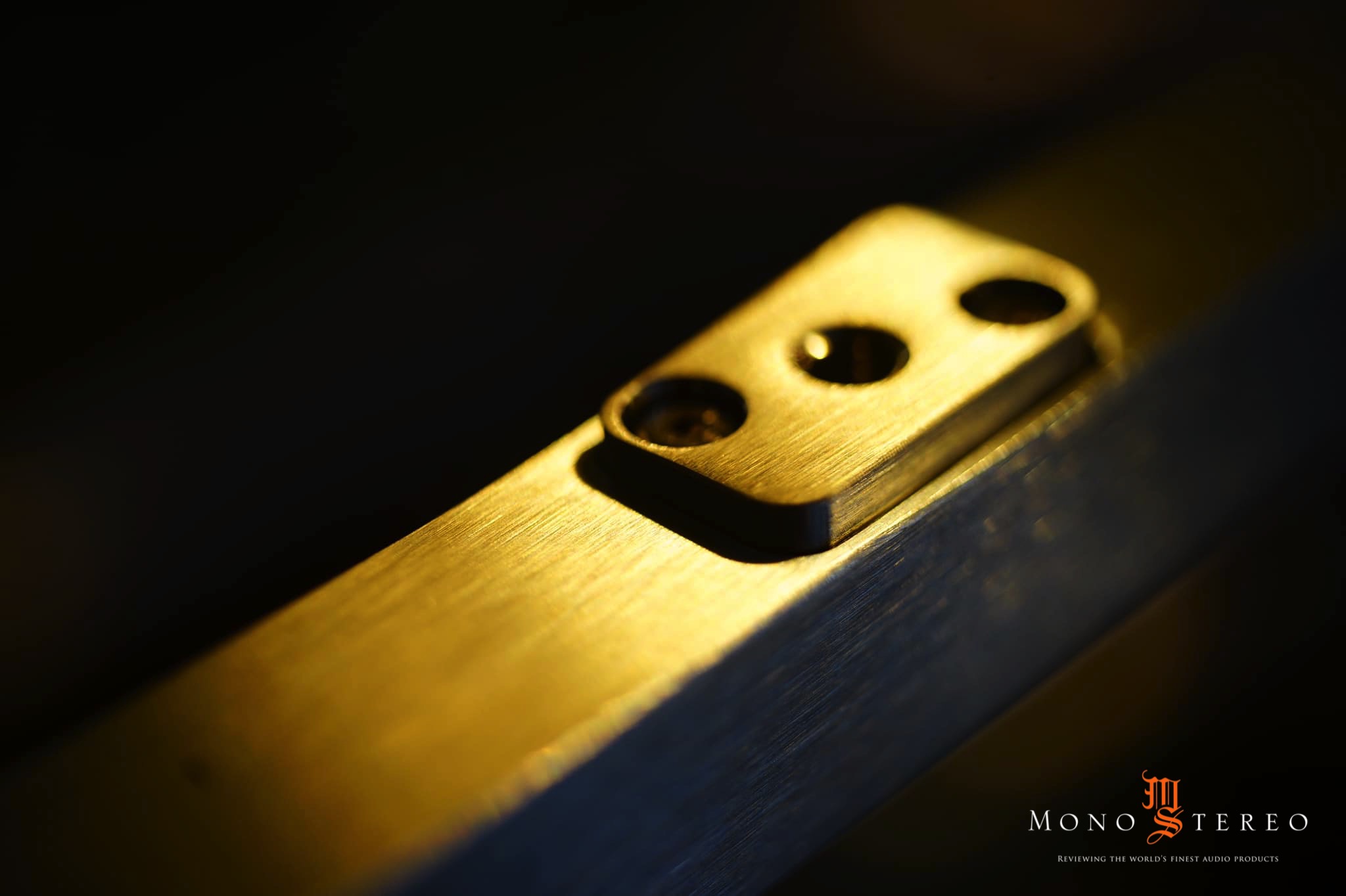 STILLPOINTS ESS RACK AUDIO RACK – M & S | Ultimate High-Fidelity