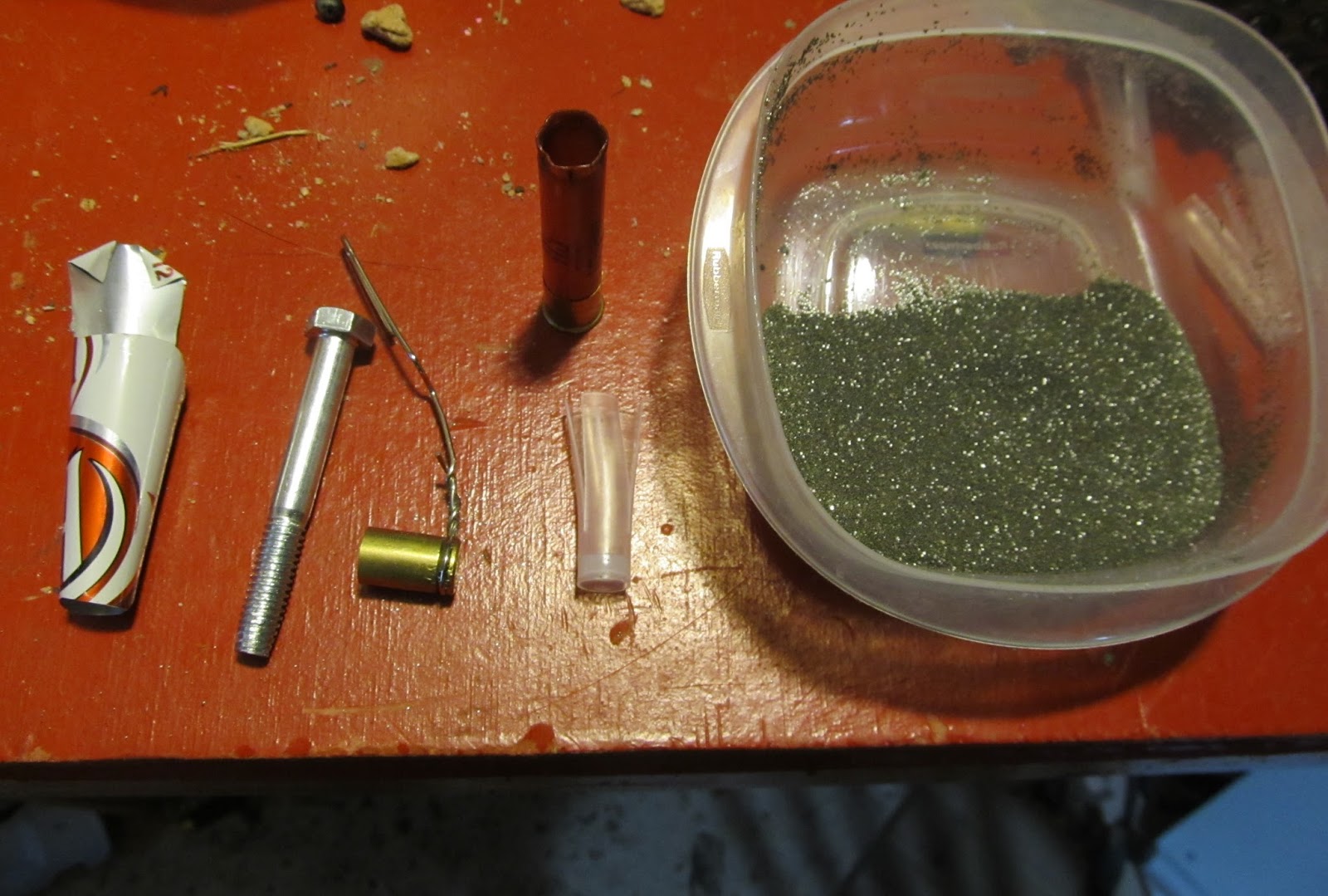 Eaton Rapids Joe: Some pictures of reloading the .410 with simple tools