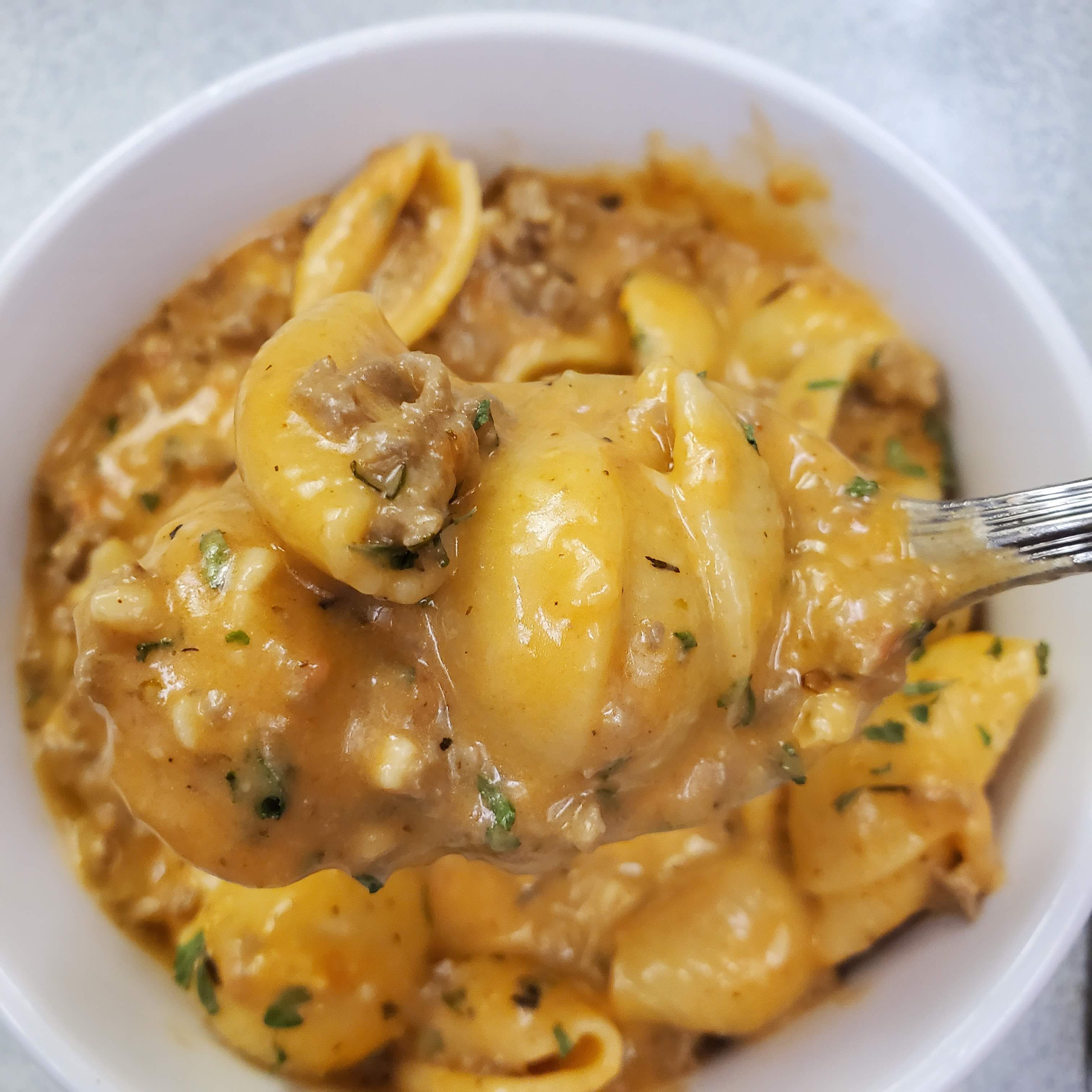 Easy Cheesy Beef & Shells
