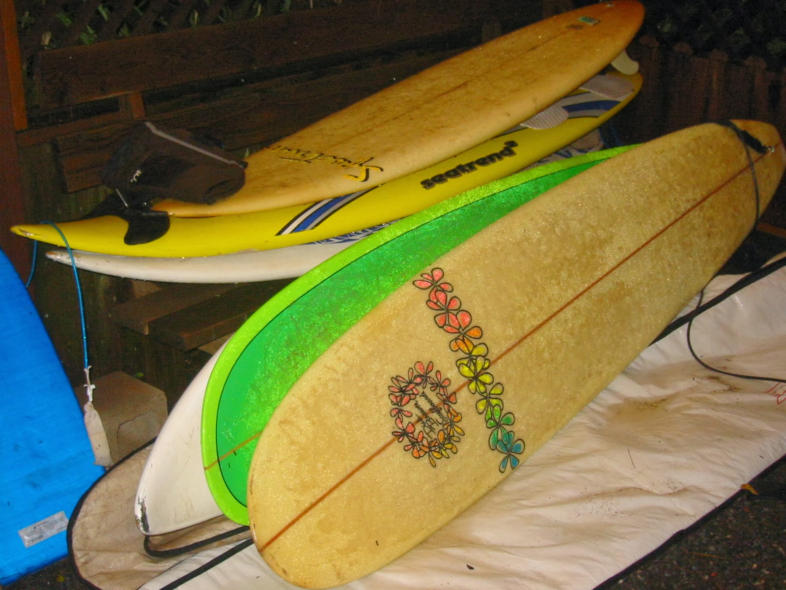 Windsurfing Maui: RECYCLED BOARD AND SAIL ART