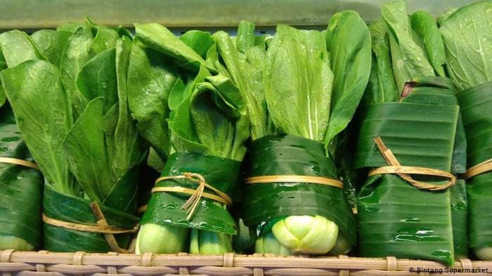 WAHYU SAUNG PRINT: 25 CONTOH PACKAGING SAYURAN MENGGUNAKAN DAUN PISANG