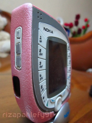 Semua Tentang Handphone Jadul: nokia 7600 ketupat / daun