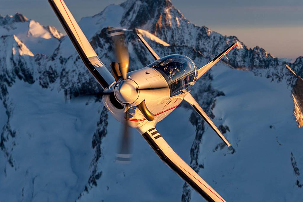 Pilatus to unveil new-generation PC-7 MKX trainer at Dubai Airshow ...