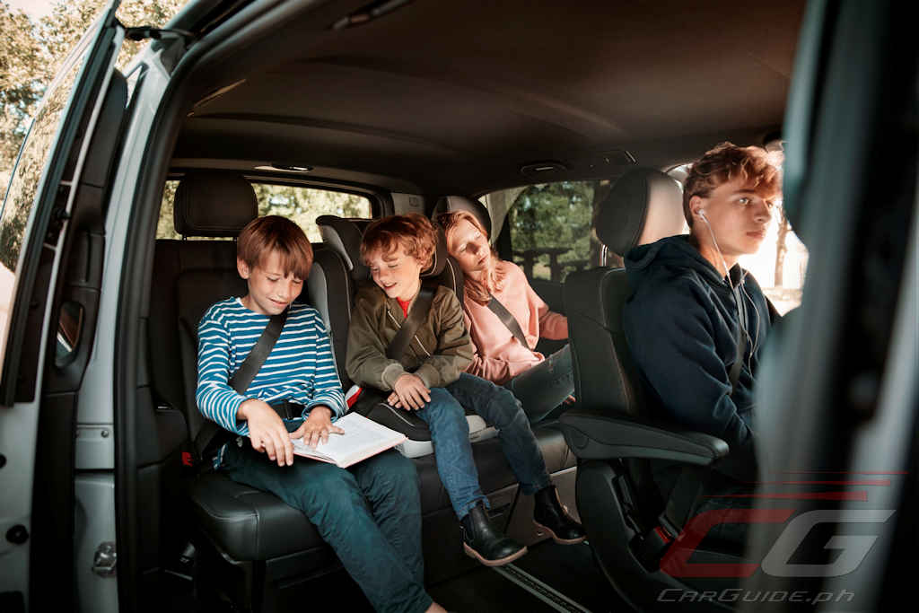 The Mercedes-Benz V-Class Is Both Luxurious And Comfortable | CarGuide ...