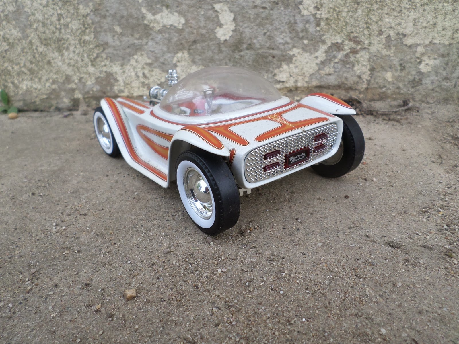 Hot rod models: Beatnik Bandit Show rod - Hot Wheels - 1/18