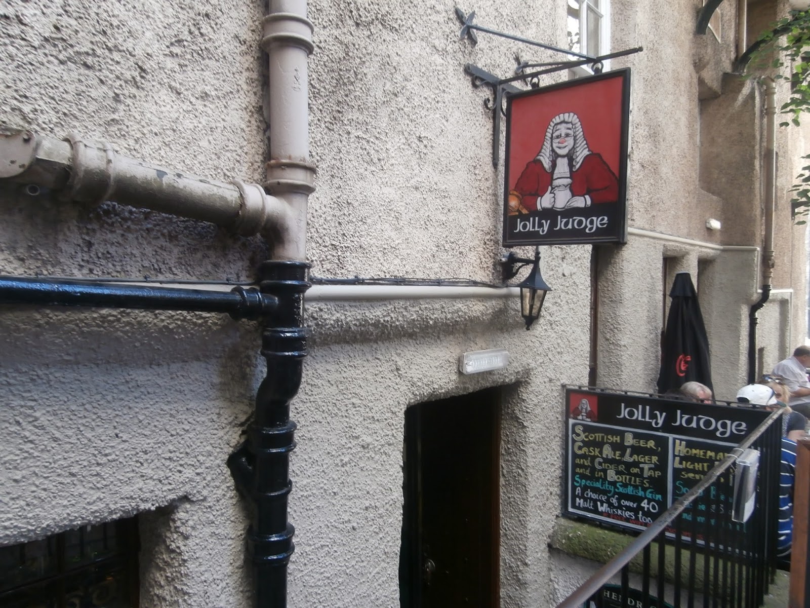 Beers, Steam and Nationals: Edinburgh Pubs