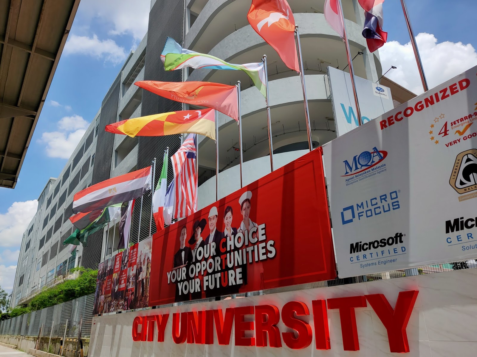 "UNTUK MENYEDIAKAN LEBIH BANYAK PELUANG PENDIDIKAN DI MALAYSIA ...