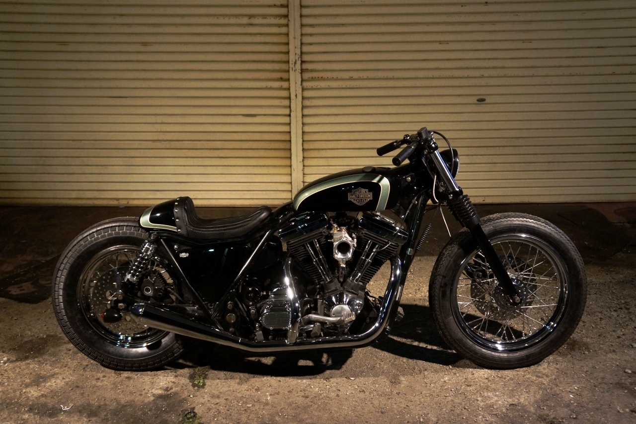 Hell Kustom : Harley Davidson FXR By Junk Ride