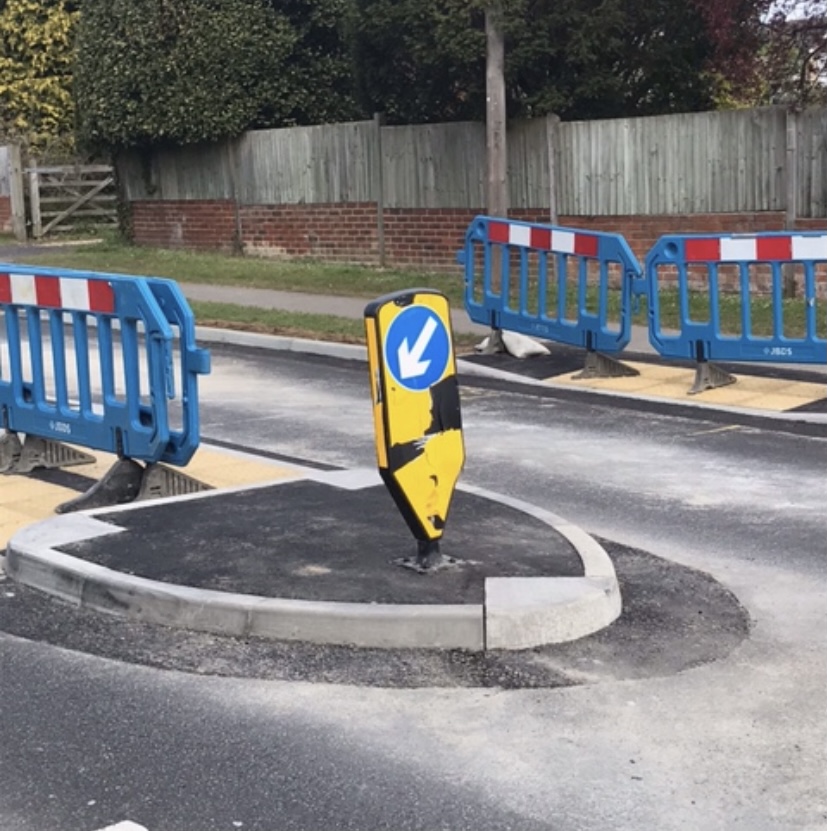 Isobel Ballsdon: Unlit traffic island concerns on Upper Woodcote Rd