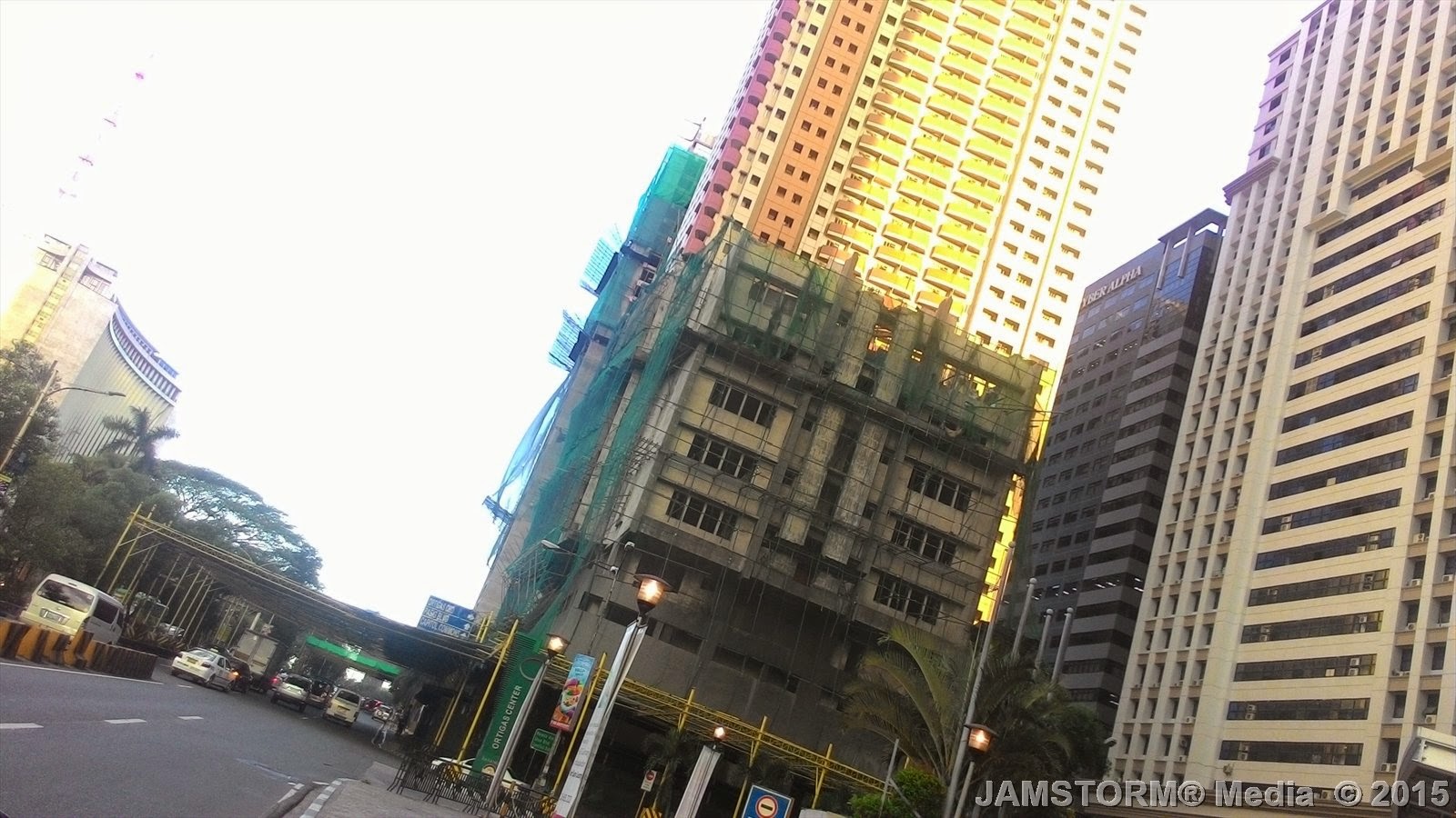 @cerbojam: Lost Urban History: Philcomcen Building.