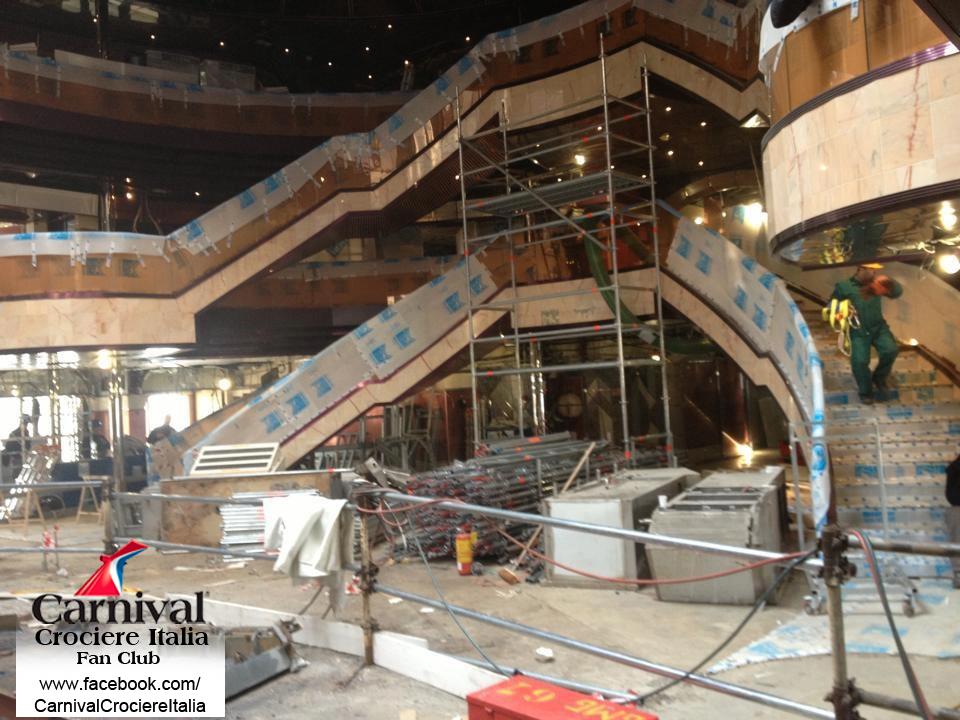 Sergio@Cruises: Trabalhos no interior do Carnival Destiny-Sunshine