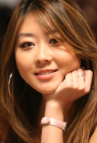 Maria Ho Poker Player Wallpaper