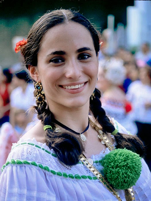 Fascinating Humanity: Panama: Female Beauty Is On Display on Corpus ...