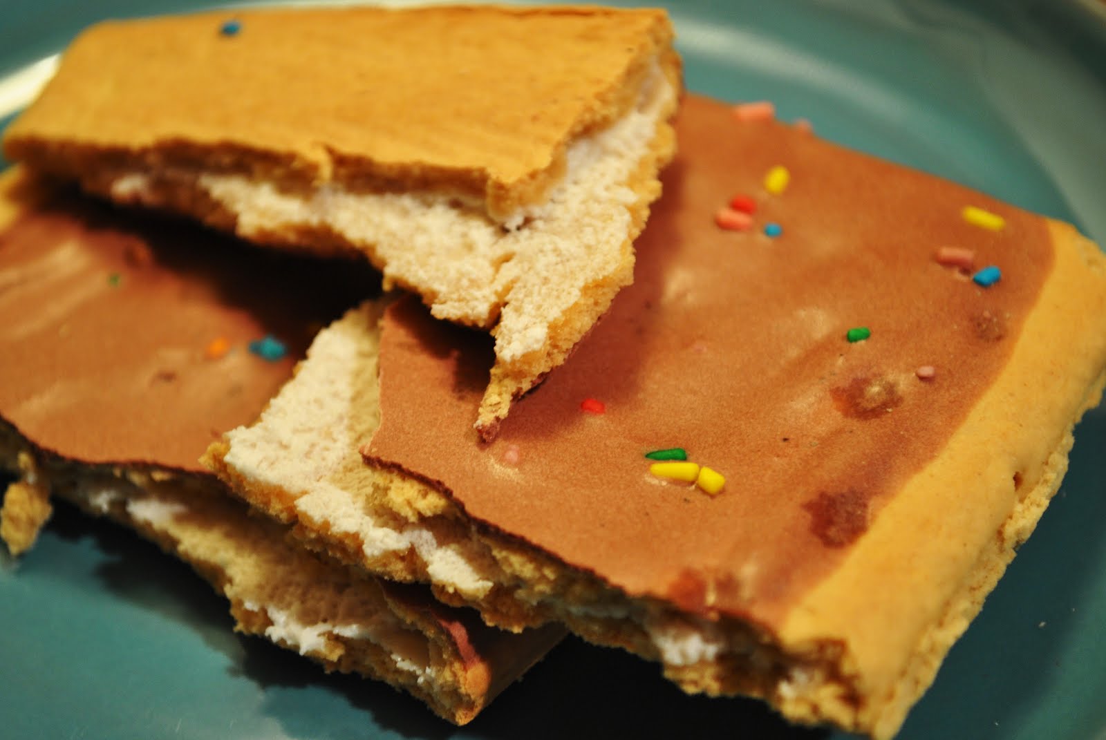 Foodette Reviews: Pop Tarts Limited Edition Festival Fun Frosted ...