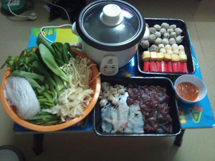 SOVAN PISEY: How To: make your own Suki soup at home