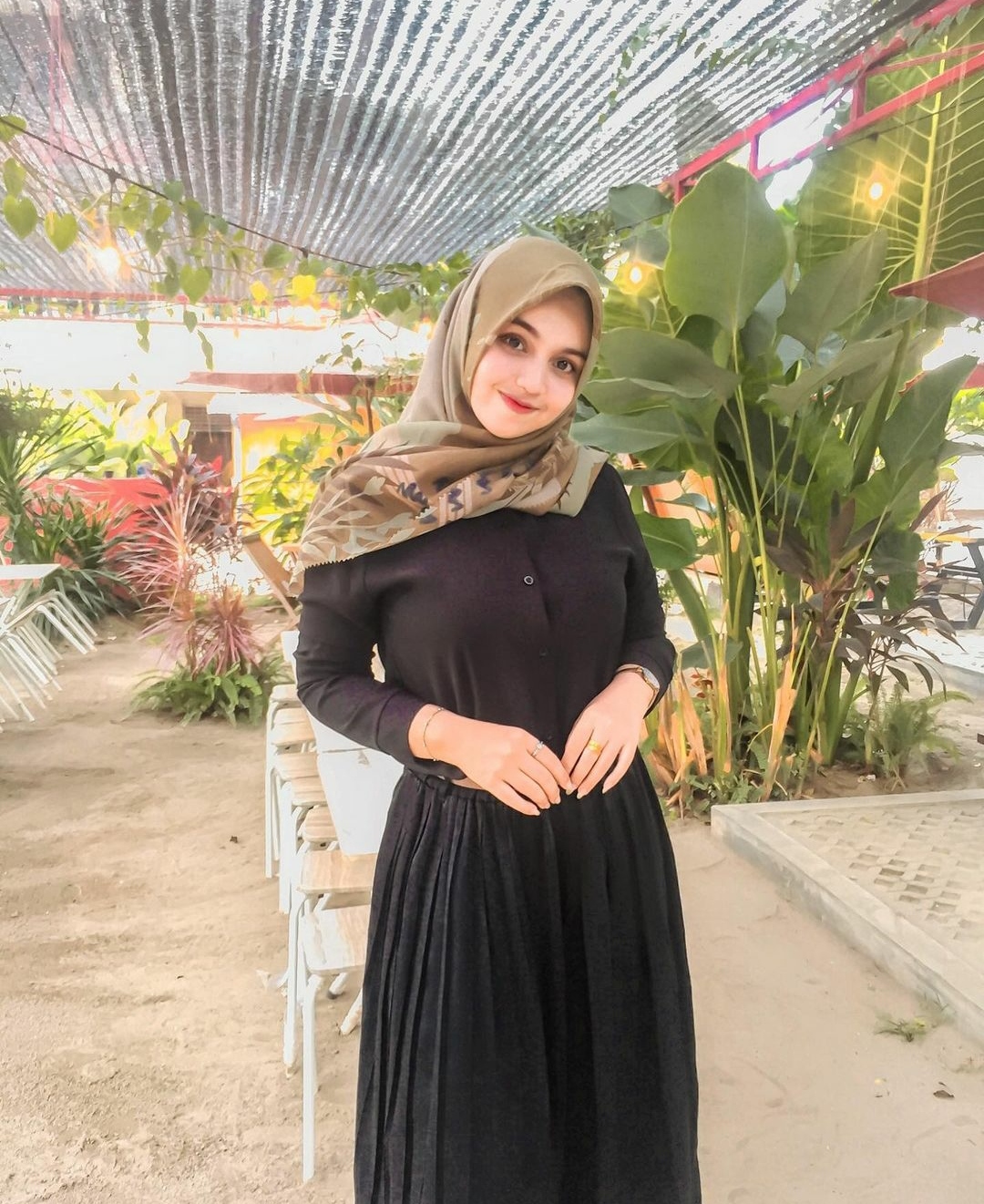 Kumpulan foto + video ukhti nonjol susu sapi perah - UKHTI GEMES