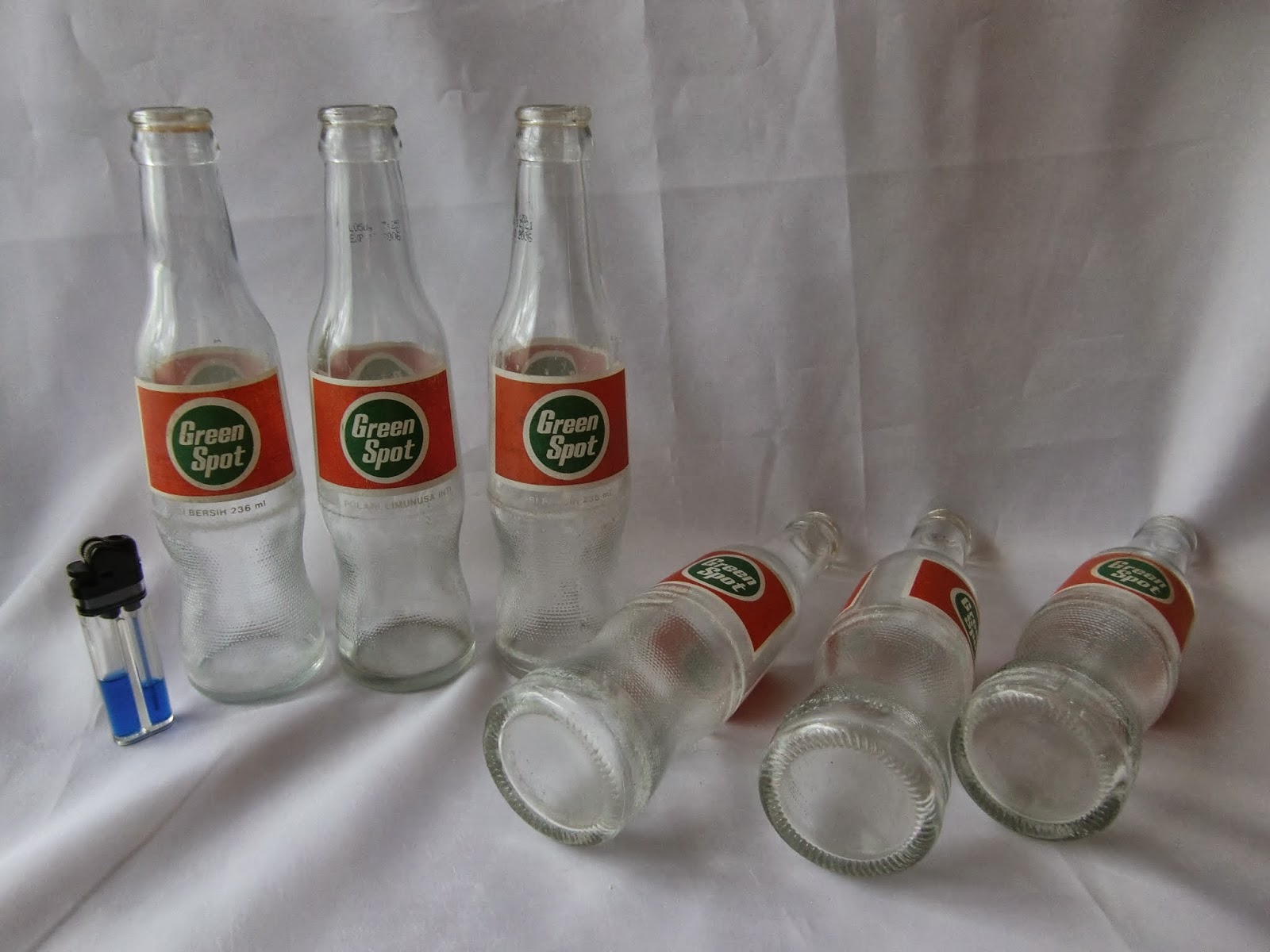 CILEGON ANTIK: Enam Botol Green Spot (BTL.01)