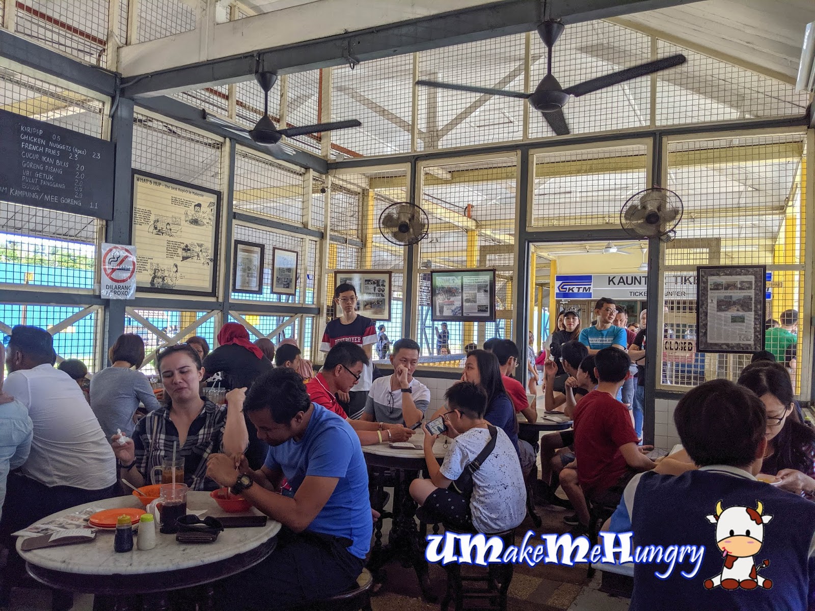 Even though the weather was hot, customers still do not mind dining at ...