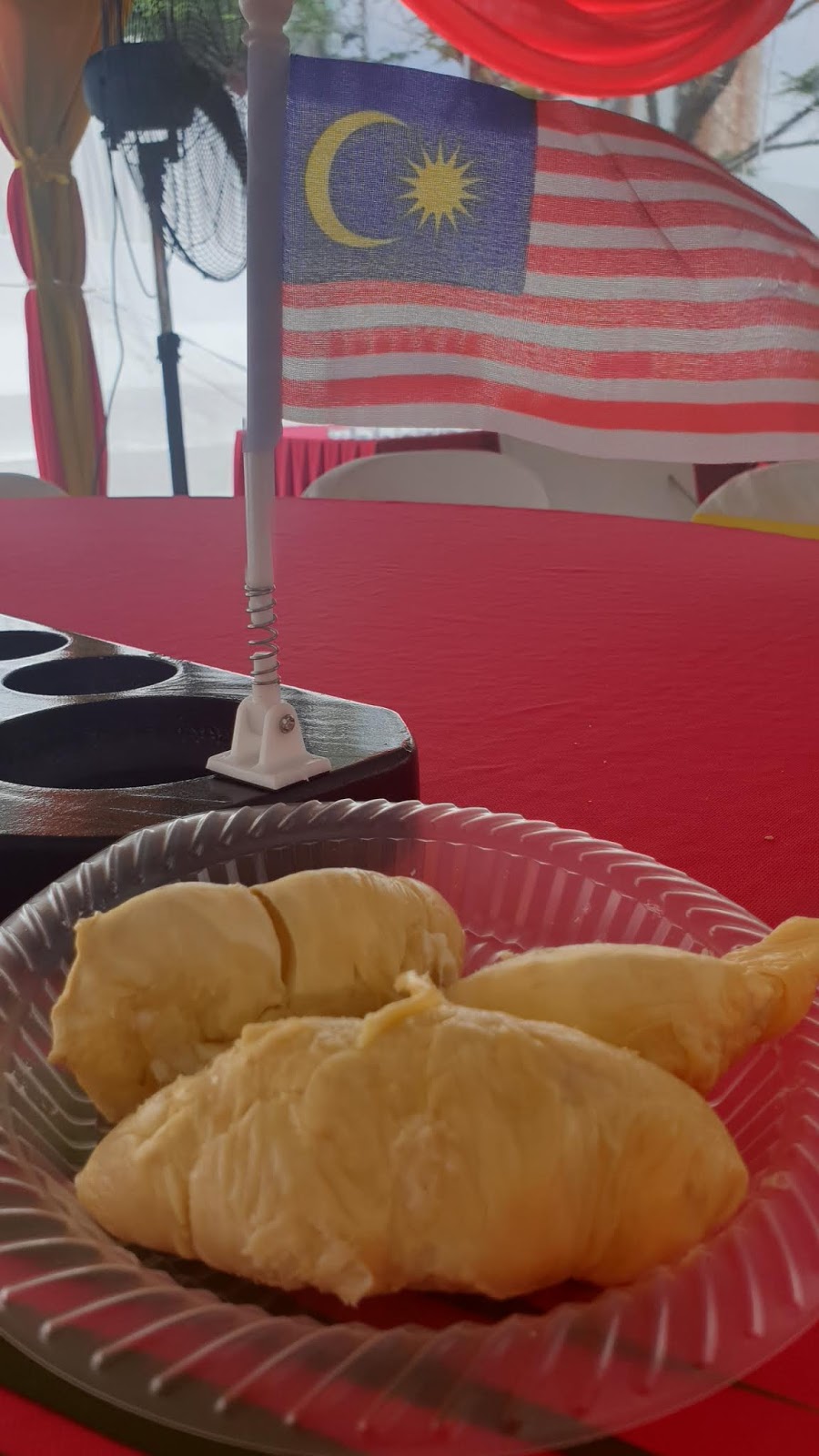 E-Wen Hooi: Limited Edition Merdeka Snack at Shell deli2go