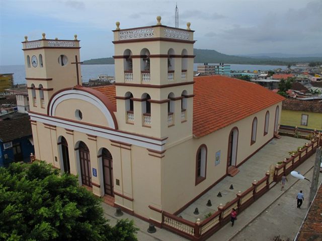 Gaspar, El Lugareño: Obispo de Guantánamo-Baracoa: "Una cosa (...) es ...