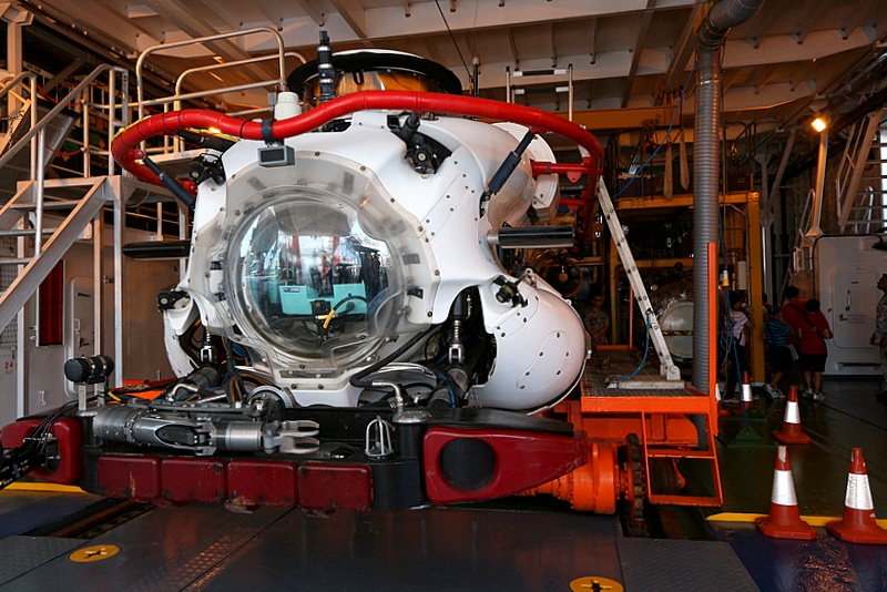 The LIMA Airshow: SWIFT RESCUE Submarine Rescue vessel
