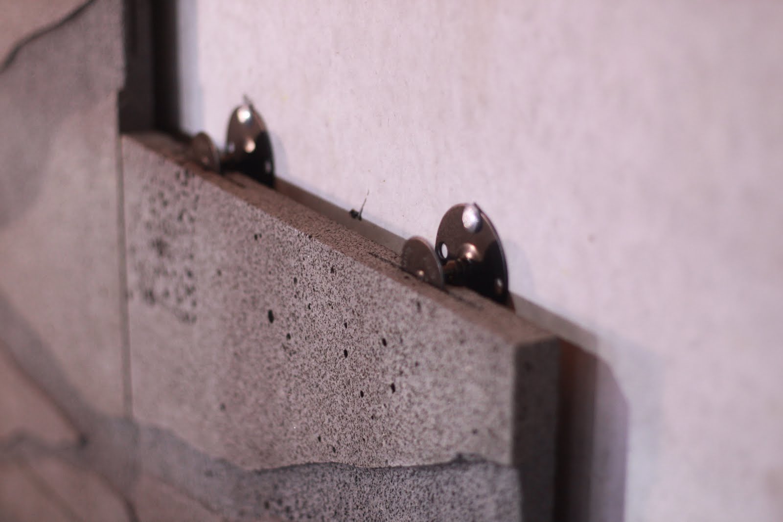StoneClip: Stone feature at Christchurch International Airport