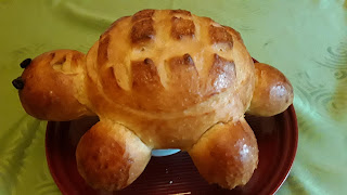 Passion Kneaded: Turtle Bread - #BreadBakers