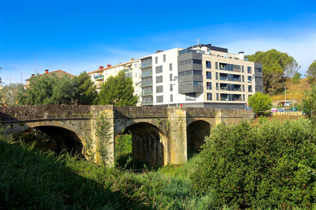 Paseos de Ikandu.: Alto de la Valdelobos (652metros) desde Tafalla.