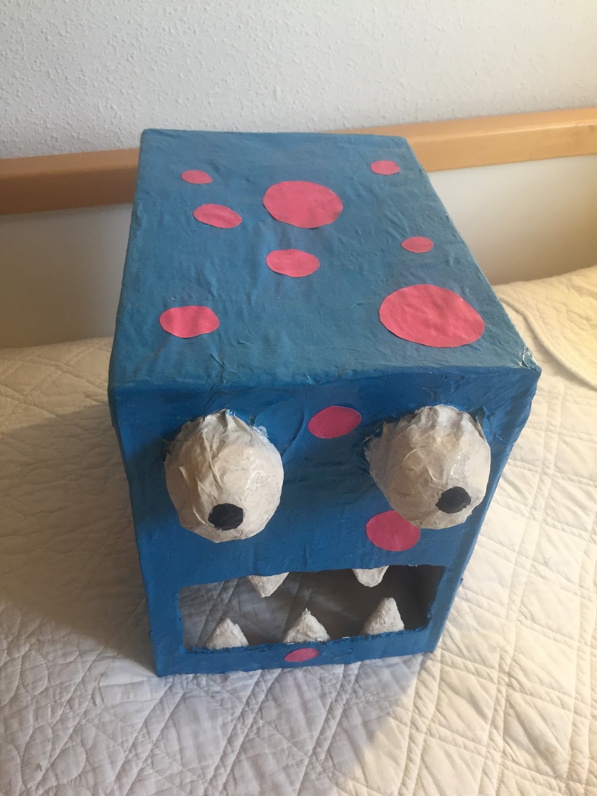 Estrellas de papel: Disfraz de monstruo.