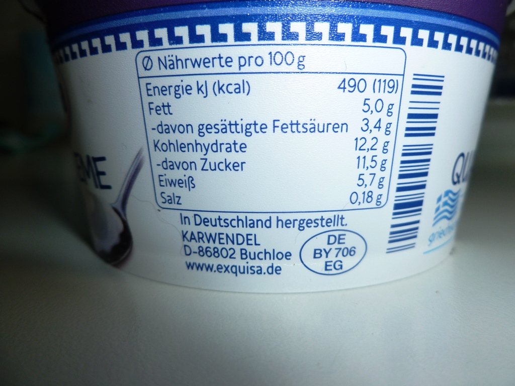 Shira`s Testwelt : Exquisa Quark Creme nach grichischer Art auf Brombeere