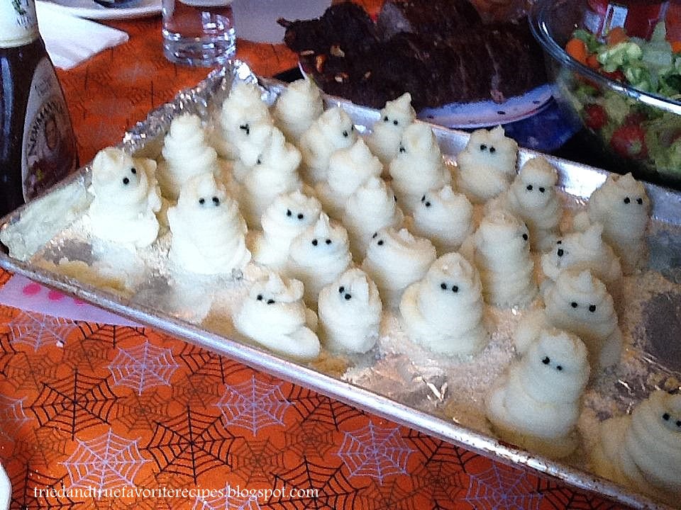 Tried and True Favorite Recipes: Halloween Dinner - Ghosts or Mummies