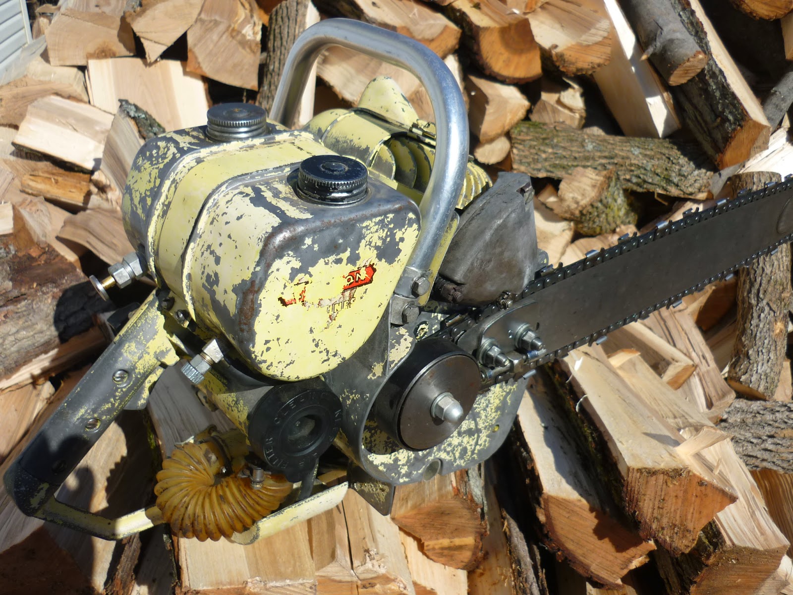 VINTAGE CHAINSAW COLLECTION: CLINTON D60.