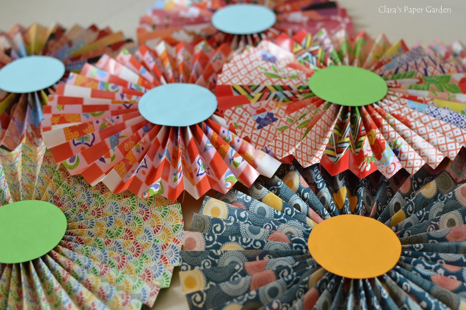 Paper rosettes