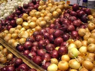 Uncle Macs Garden Shed: Agnes shares some onion lore