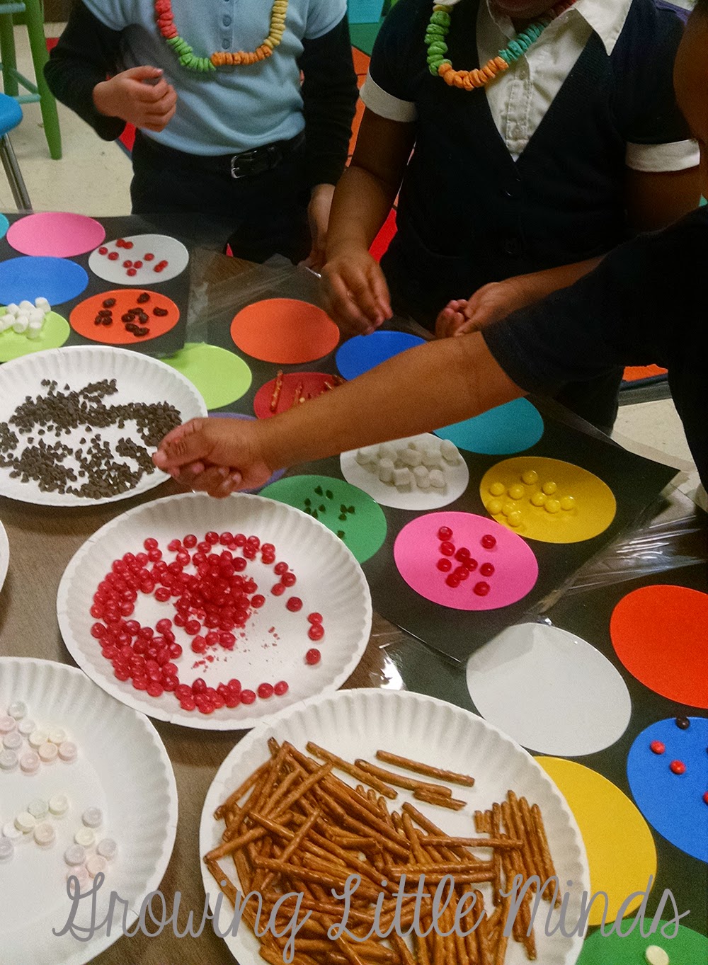 Growing Little Minds: Making a 100th day snack!