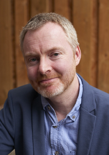 Everybody's Reviewing: Interview with Neil Campbell