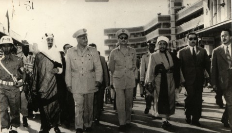 MATERI SEJARAH KELAS XII BAB III A.PERAN INDONESIA PADA PENYELENGGARAAN ...