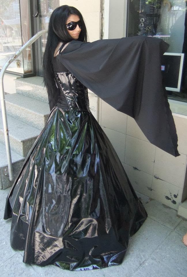 Cosmetics - notes, advices, discussions...: HALLOWEEN WITH "AVANGARD ...